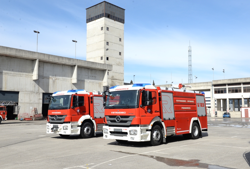 Obnovili vozni park: Služba zaštite dobila vozila vrijedna pola miliona - CdM