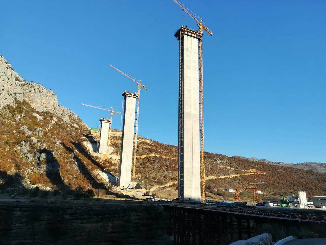 Joining piers of the highest bridge in the former Yugoslavia begins - CdM