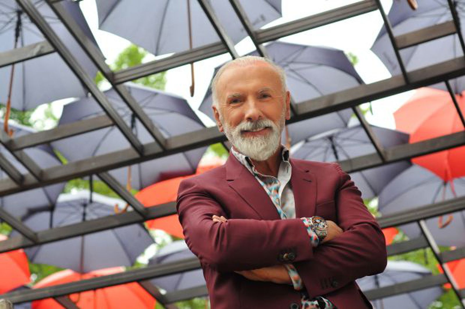 Dino večeras pjeva u Podgorici, a ovako su nastali njegovi veliki ...