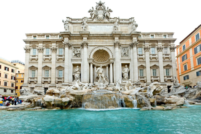 Legenda o slavnoj fontani di Trevi i novčićima koje turisti bacaju u ...