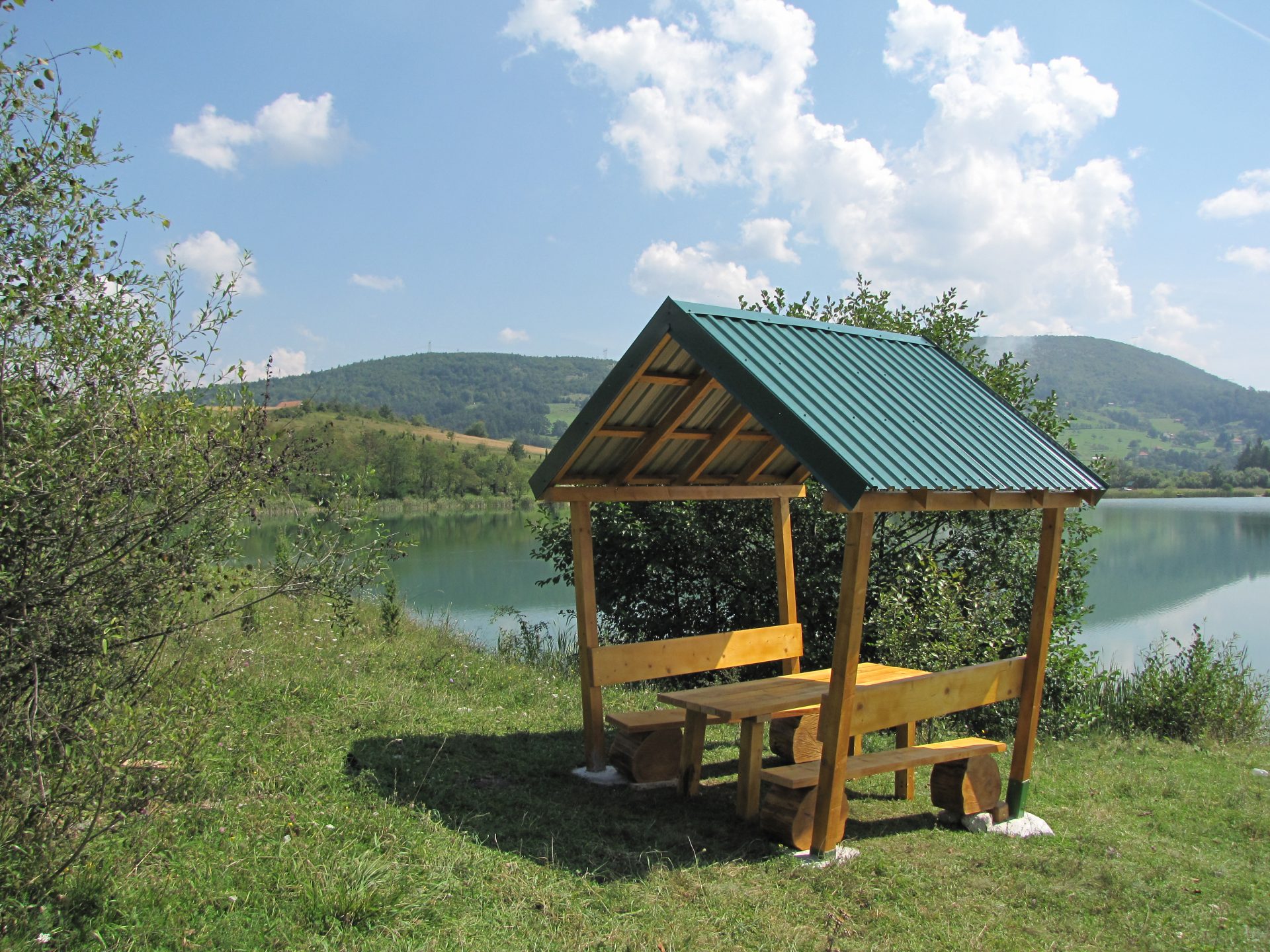 NVO Da zaživi selo uredila obalu Borovičkog jezera - CdM