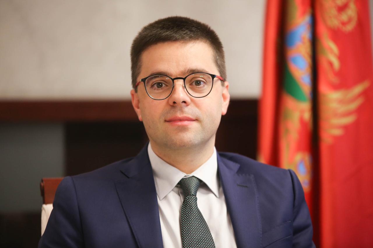 Dragoljub Bulatović ponovo predsjednik Odbora direktora Aerodroma - CdM