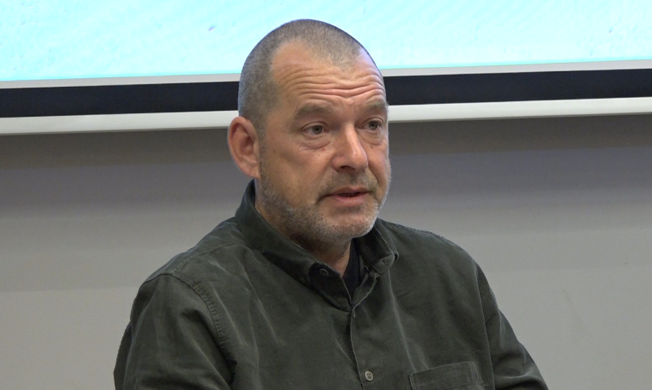 Predstavljena knjiga Moj Bog-pitajte popa Dragana Veselinova - CdM