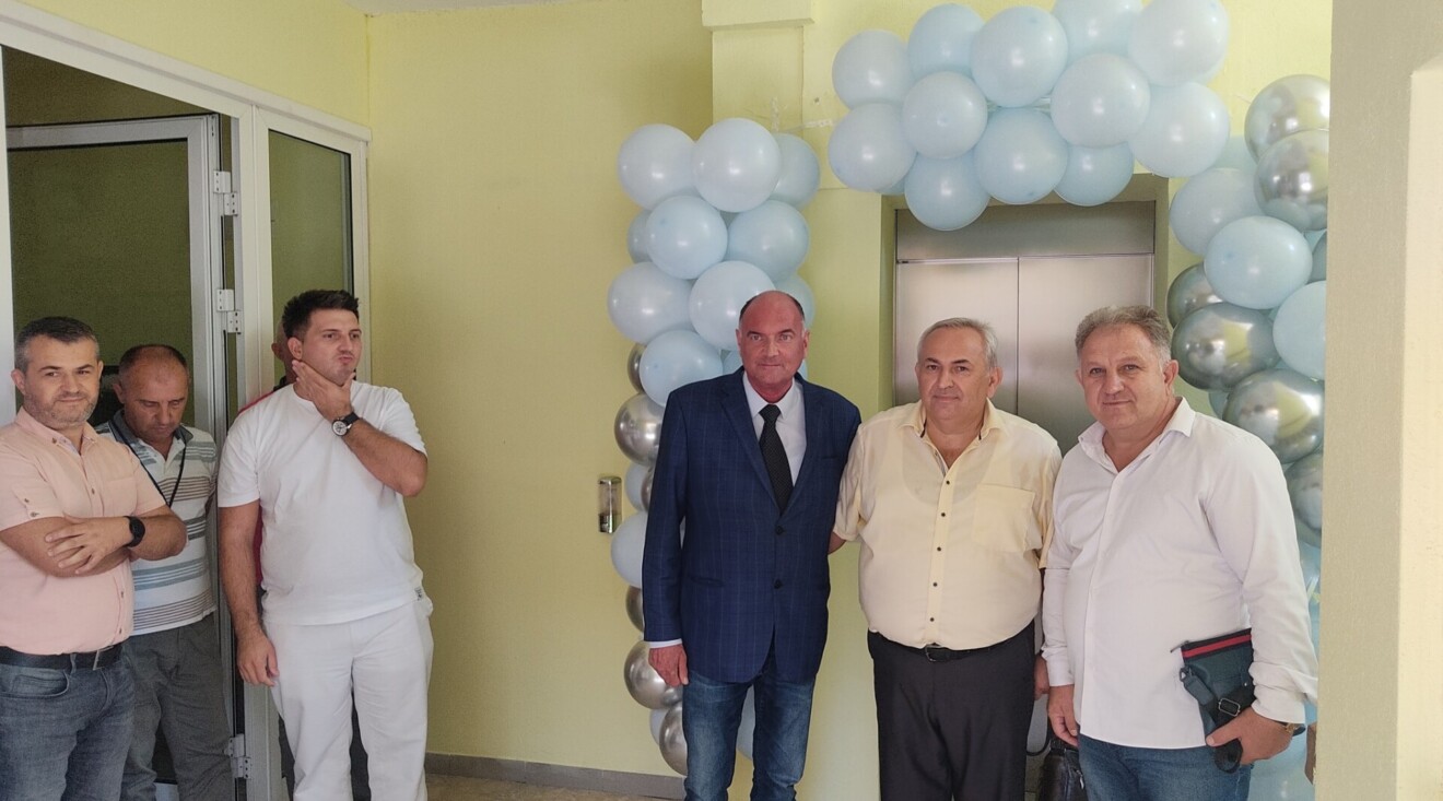 Gradonačelnik Živinica svečano otvorio - lift - CdM