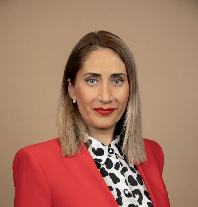 Spičanović poručila Kneževiću: Dritanova vickasta perjanica odgovaraće ...