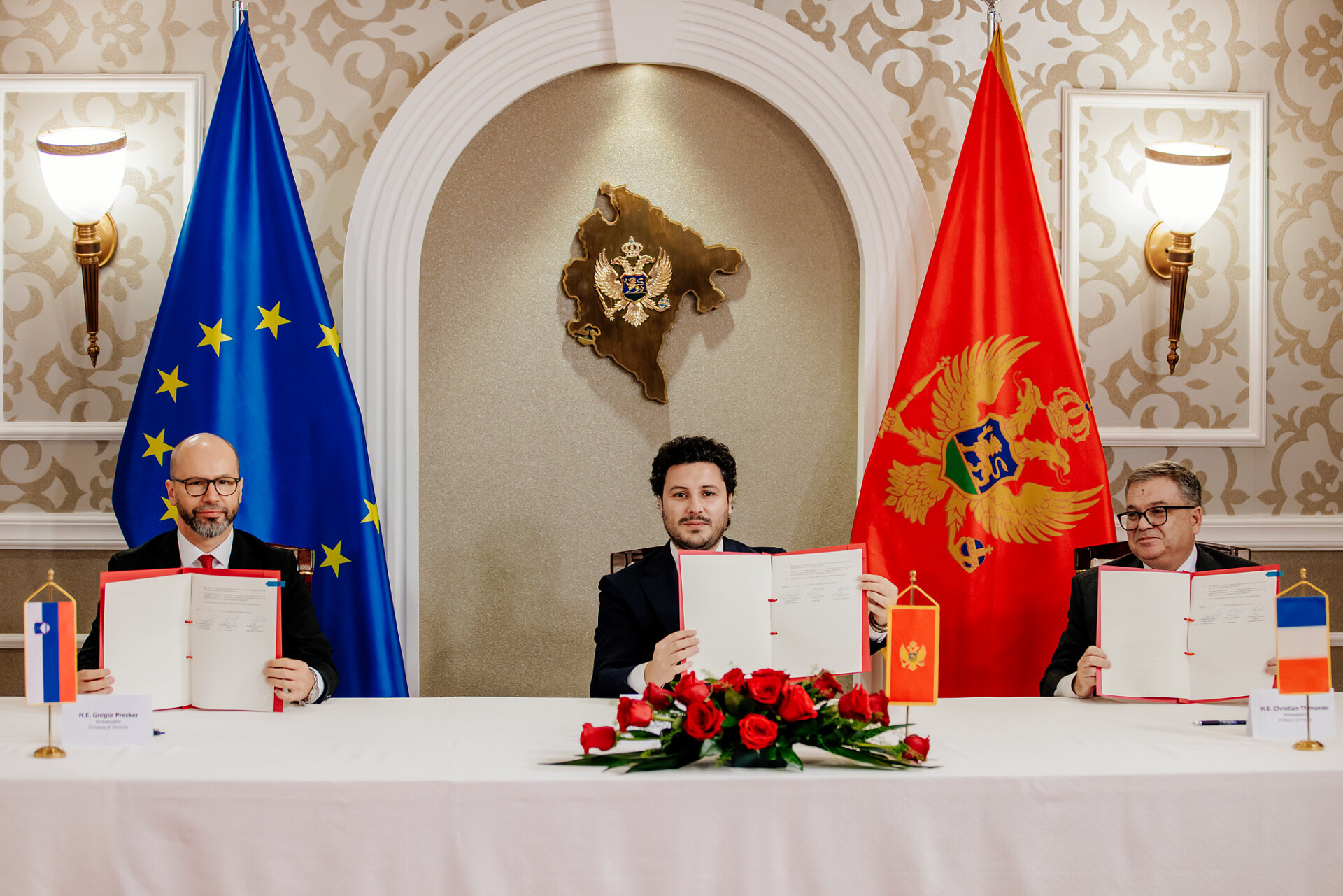 Abazović, Timonije i Presker potpisali trilateralno pismo namjere ...