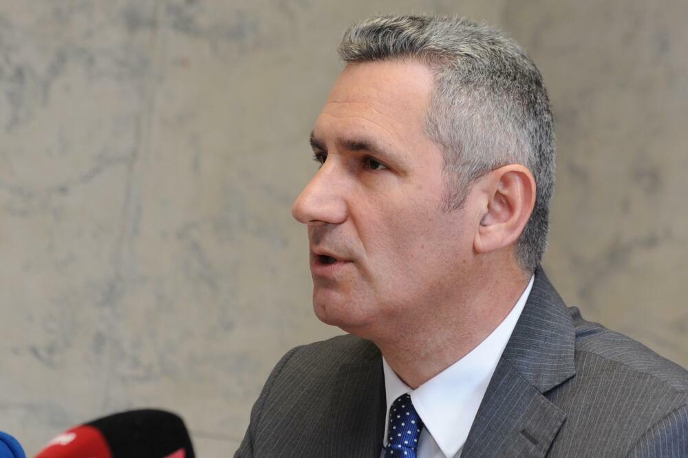 URA: Vukčević da podnese krivične prijave protiv Šuković, Deloik ...