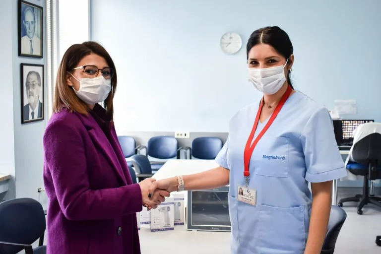 Kompanija Meridianbet donirala medicinsku opremu Klinici za ortopediju i traumatologiju KCCG - CdM