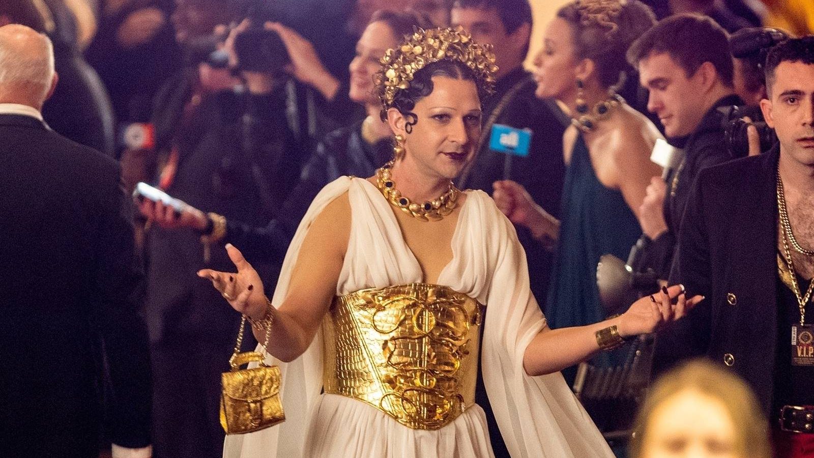 Slavni glumac neprepoznatljiv u haljini i štiklama - CdM