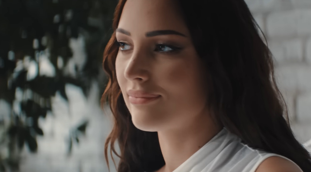 Pjevačica koja čuva leđa Priji otkrila istinu: Nije digla nos, teško je ...