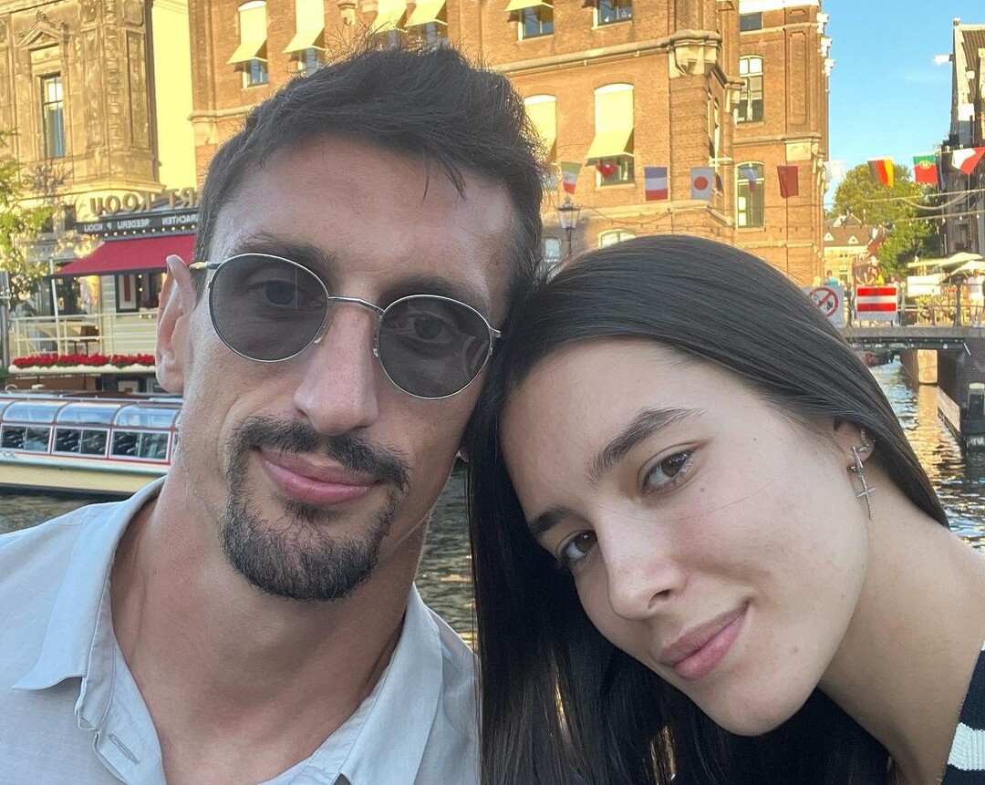 Cvjeta ljubav Stefana Savića i njegove vjerenice: Važan datum ...