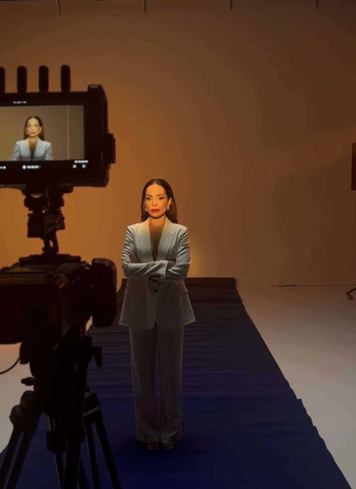 Poslije 10 godina Nina Žižić objavila pjesmu i spot: "Paranoičan ...