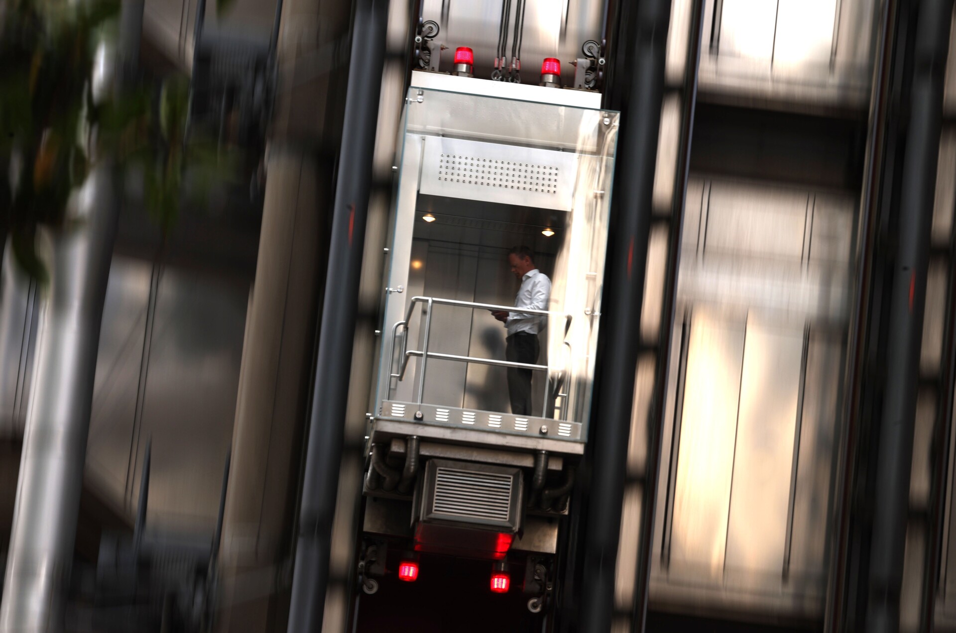 Lift usmrtio staricu u domu u Osijeku: Stravičan prizor, vatrogasci ...