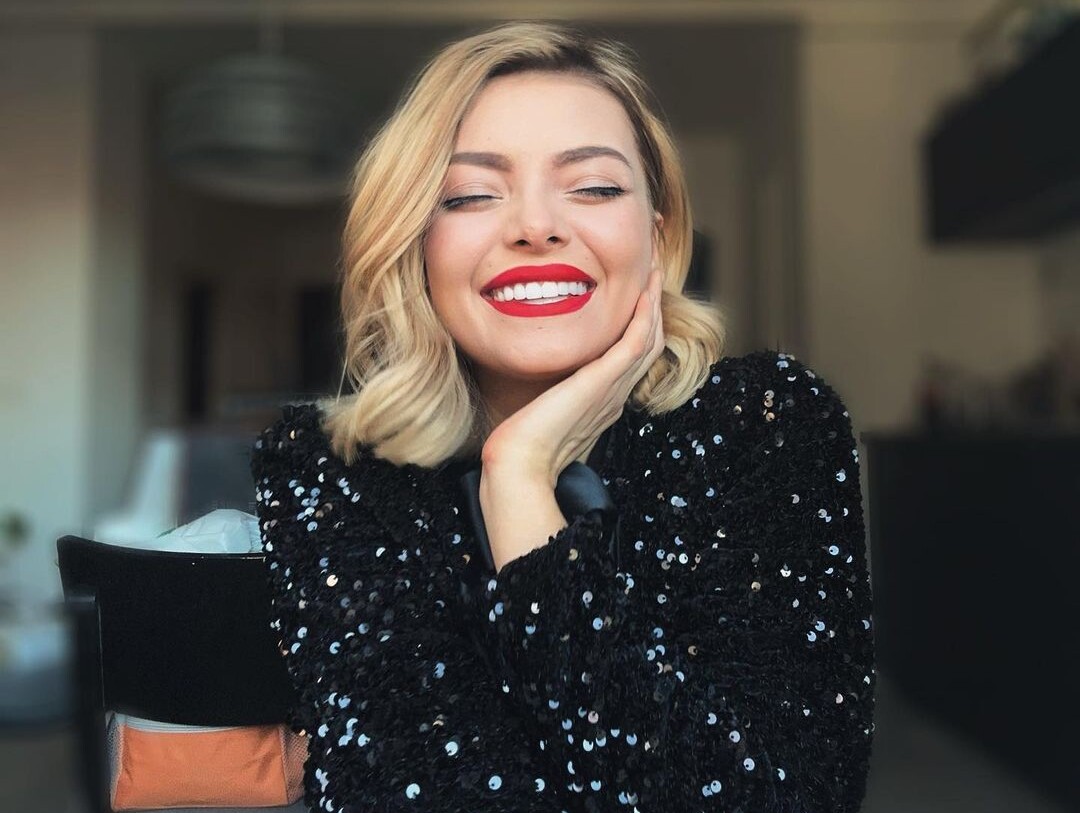 Ella otkrila šta misli o današnjem društvu, napali je u komentarima ...