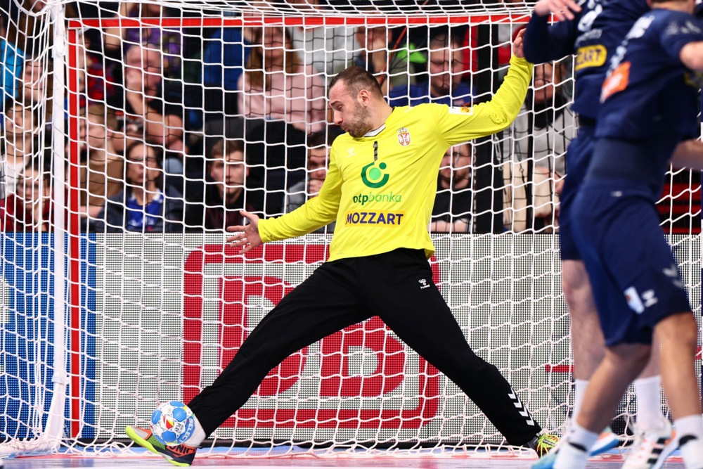 Golman Srbije: Ovo se igra na m**a, poraz je bolan, ali ne smijemo ...