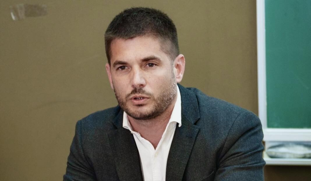 Zenović: Ne napušta se ni opozicija lako, a kamo li vlast - CdM