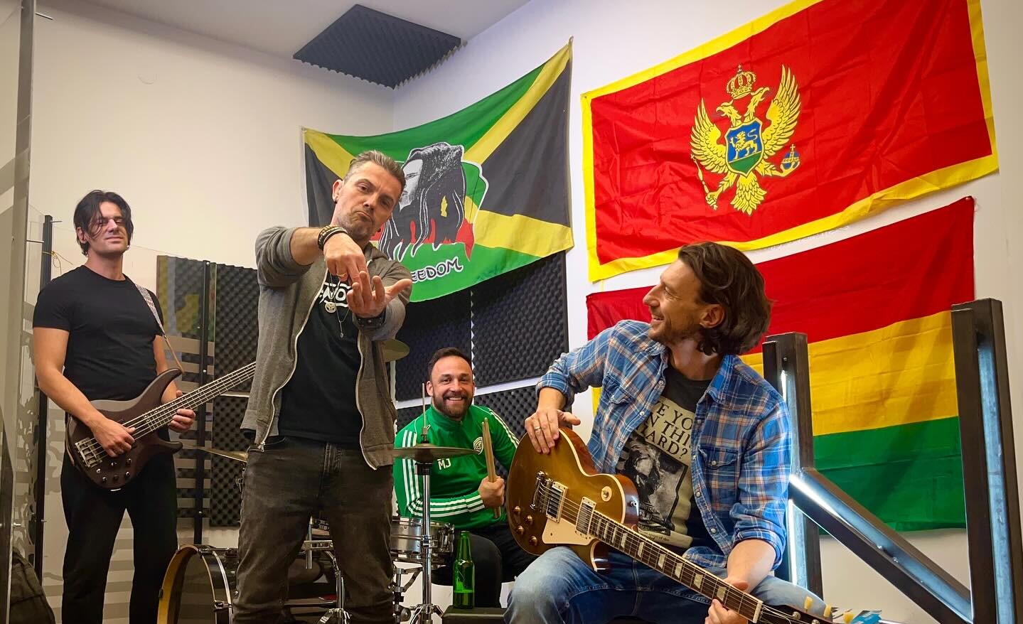 NeonoeN se nije udavio u močvari: Od sve buke korist su jedino imali ...