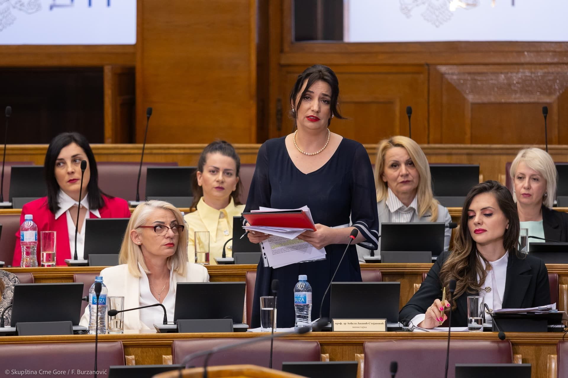 Jakšić Stojanović: Neselektivna provjera diploma ministara i poslanika ...